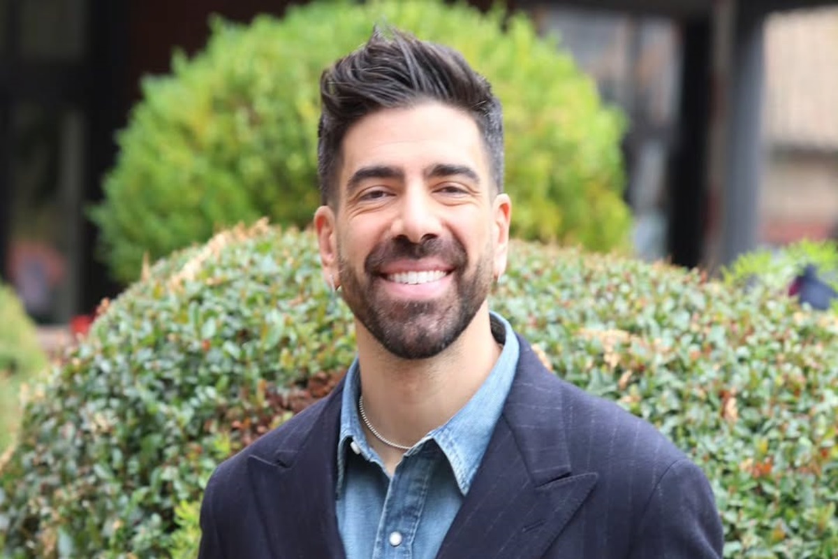 Chi è Gianluca Gazzoli, il conduttore di Sanremo Giovani 2025?