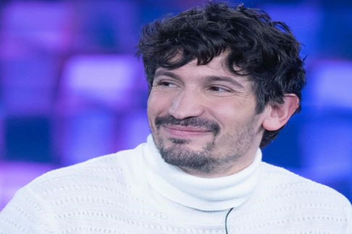 Chi è Pierdavide Carone: tutto sul cantautore