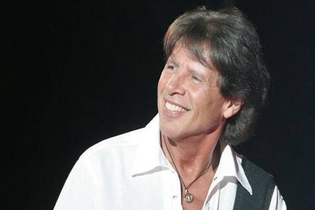 Chi era Sandro Giacobbe, il cantante di "Signora Mia"